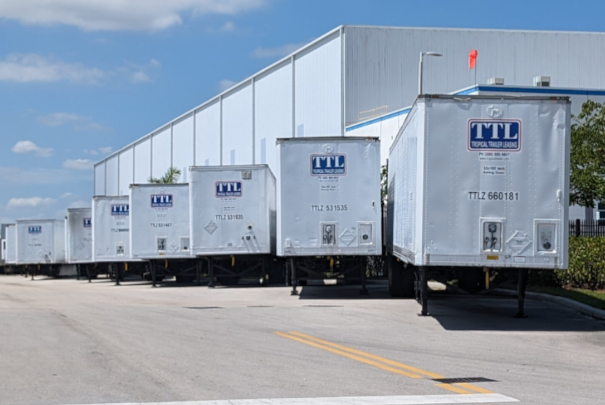 10 Foot Storage Containers - For Rent and Purchase - Tropical Trailer